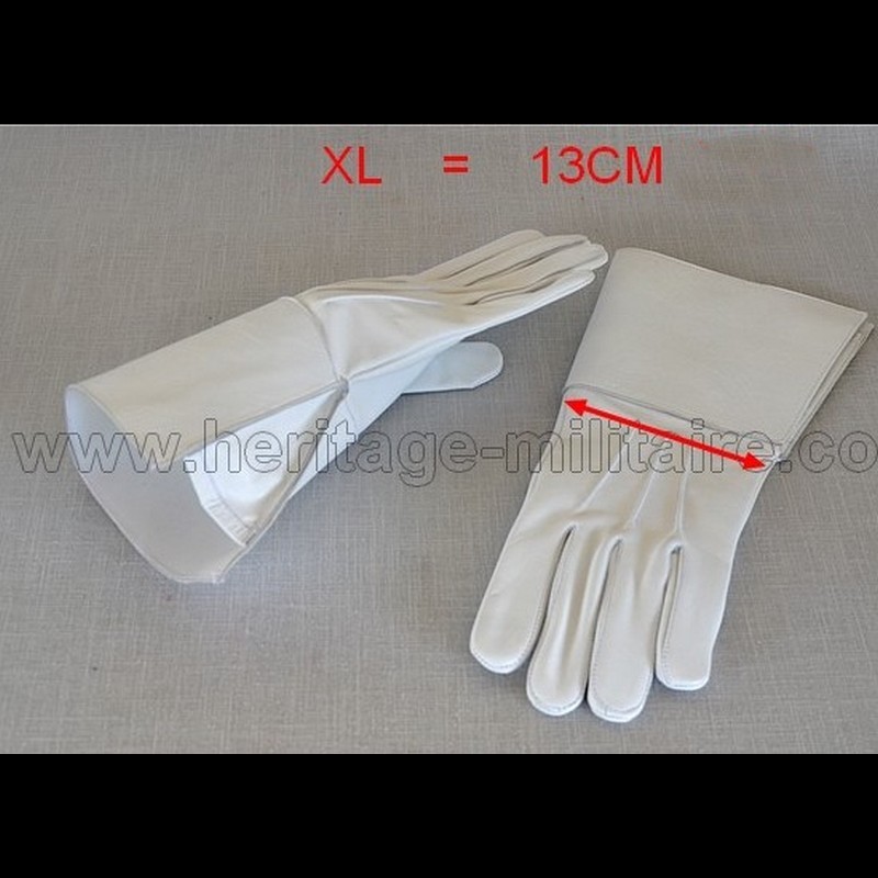 Cavalry gauntlets white leather