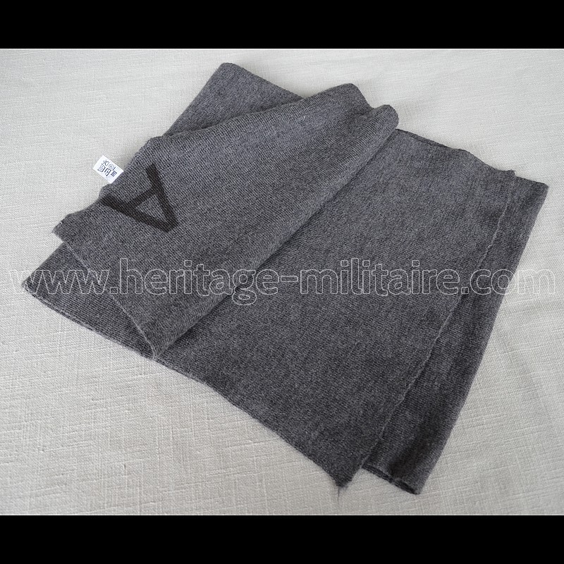 Grey wool scarf