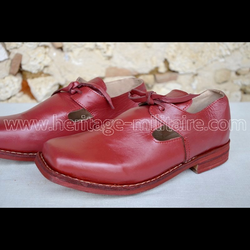 Shoes 30 years war XVIIth century BURGONDY